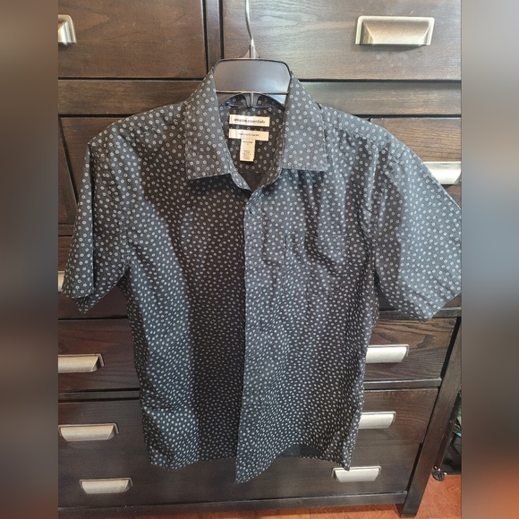 Amazon Essentials | Shirts | Mens Short Sleeve Casual Shirt | Poshmark
